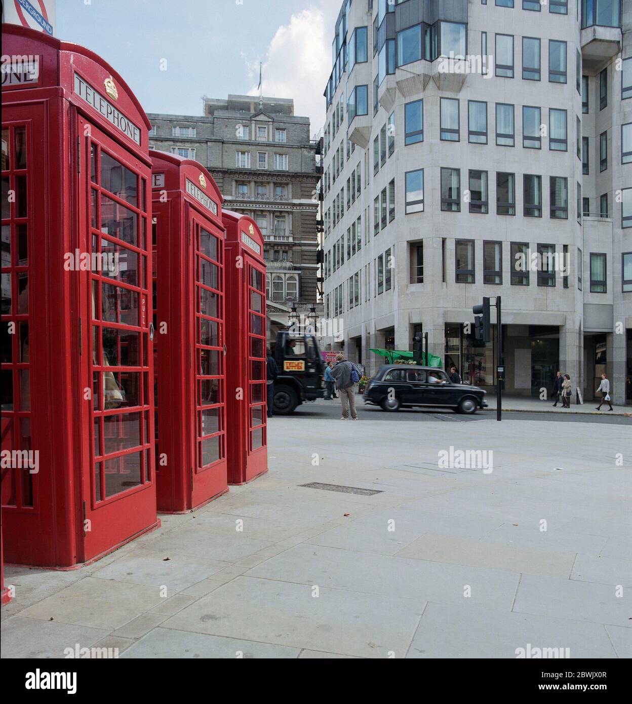 1995 london hi-res stock photography and images - Alamy