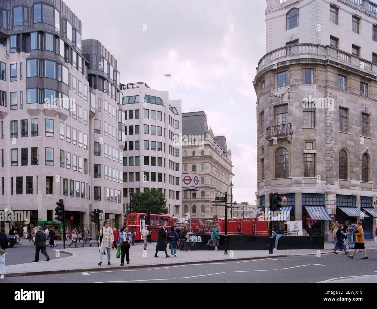 1995 Street scene in The Strand, central London, south East England, UK ...