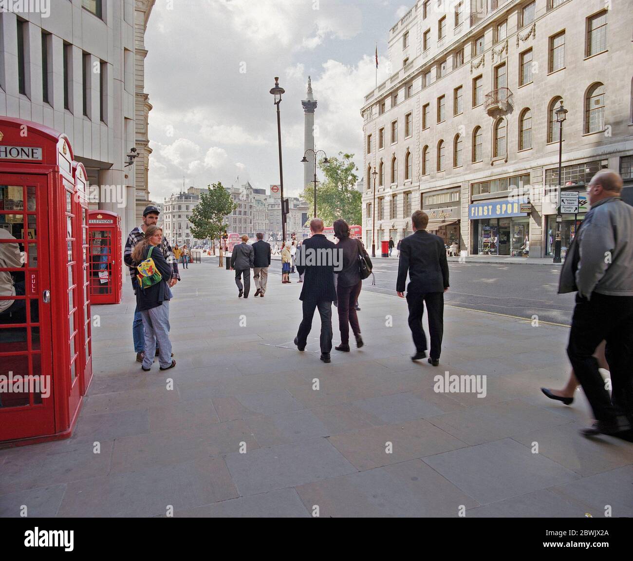 1995 Street scene in The Strand, central London, south East England, UK ...