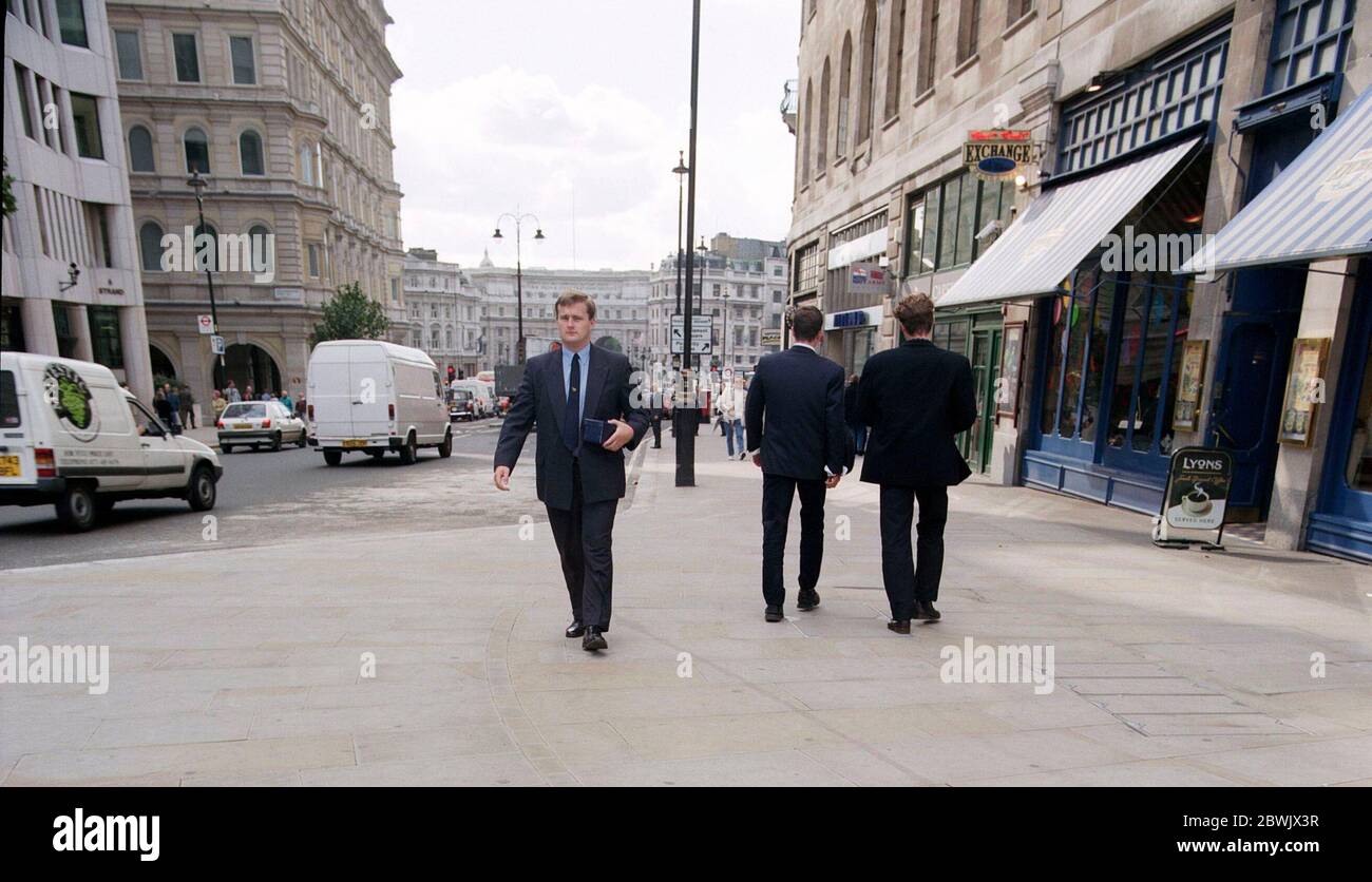 South london in 1995 hi-res stock photography and images - Alamy