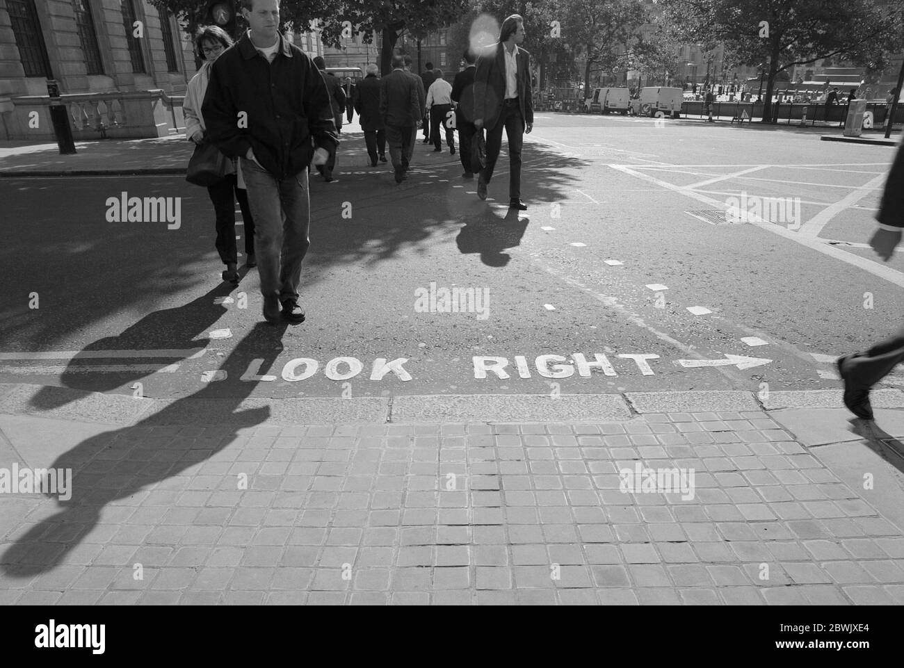 1995 Street scene in Trafalgar Square, central London, south East ...