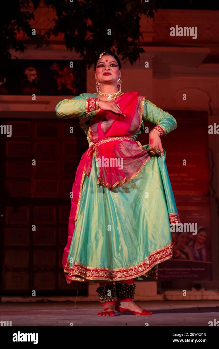Kathak pose hi-res stock photography and images - Alamy