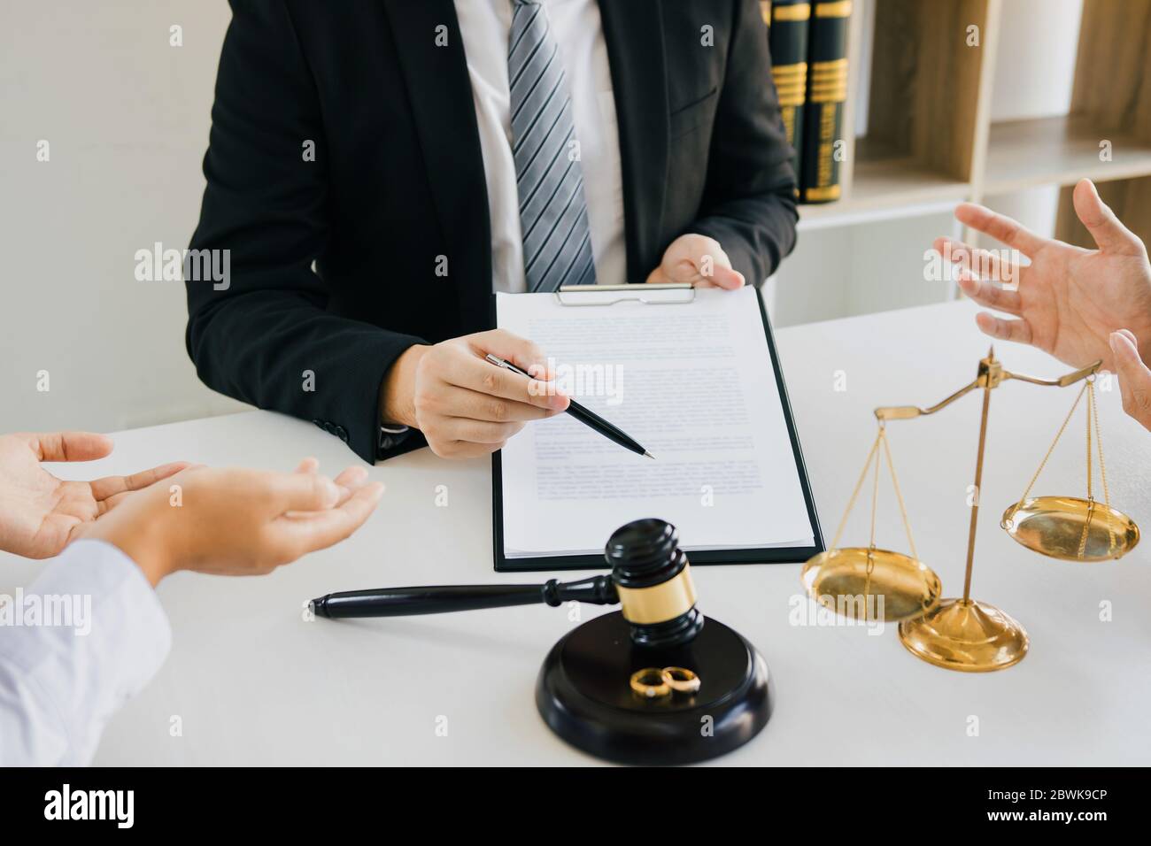 Couples are arguing in a poignant mood in the divorce process while the ...