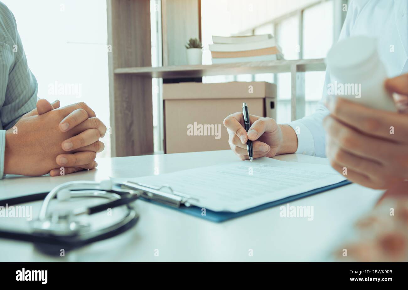 Doctor is explaining the drug's properties to the patient and ...