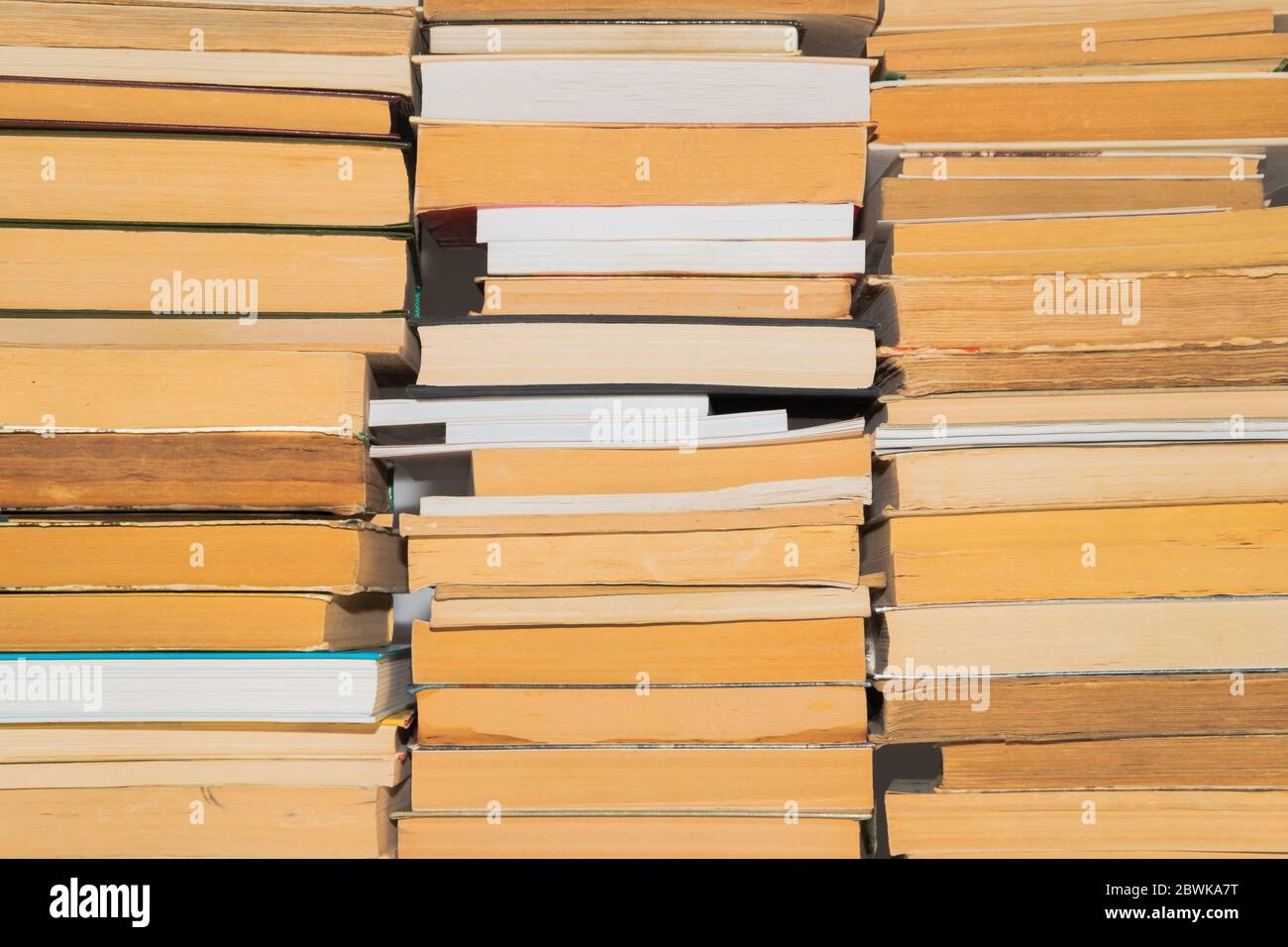 Education backdrop hi-res stock photography and images - Alamy