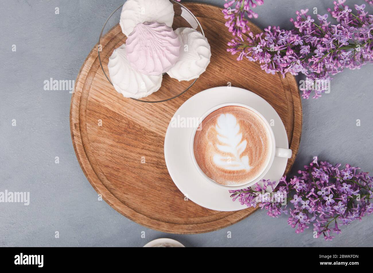 Lilac coffee latte art hi-res stock photography and images - Alamy