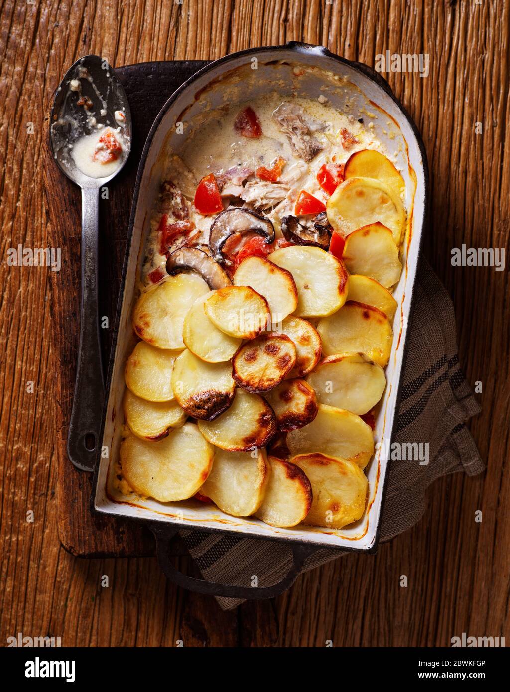Traditional hot pot hi-res stock photography and images - Alamy