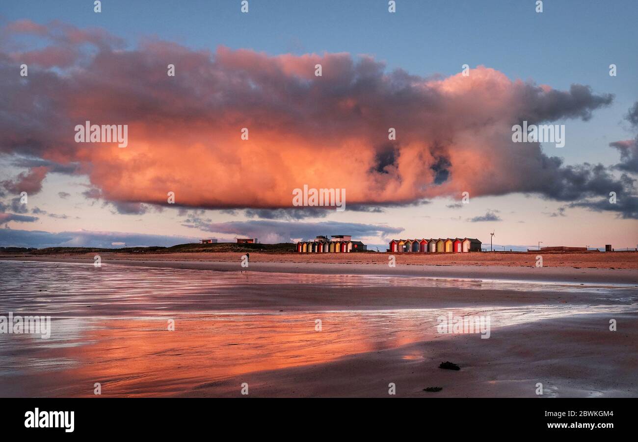 Dawn over the beach huts at Blyth, Northumberland Stock Photo - Alamy
