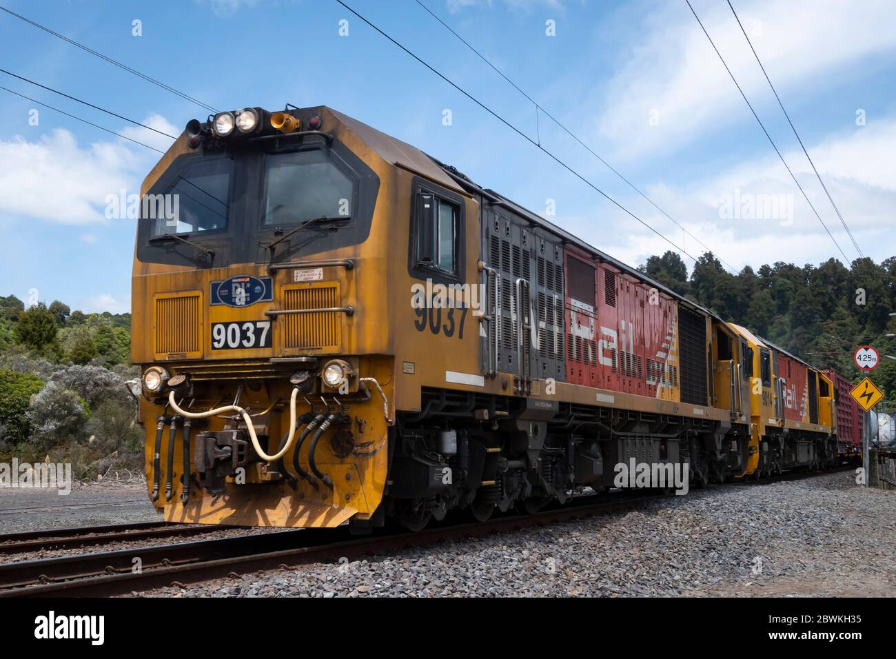 Electric Locomotive hauling a fright train through Raurimu, at the ...