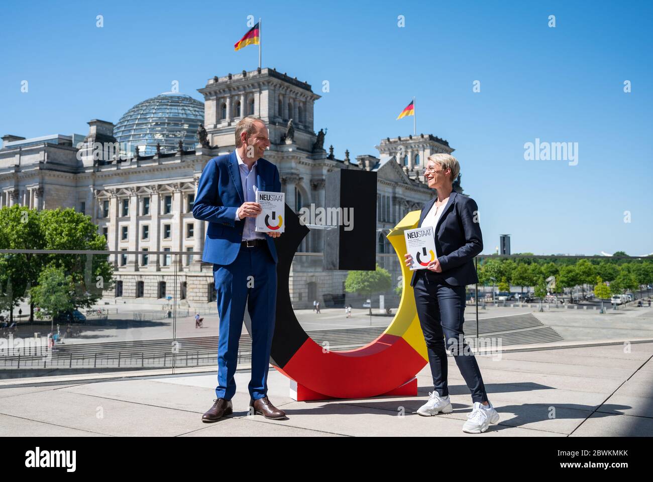 Berlin, Germany. 02nd June, 2020. Thomas Heilmann (CDU, l), member of ...