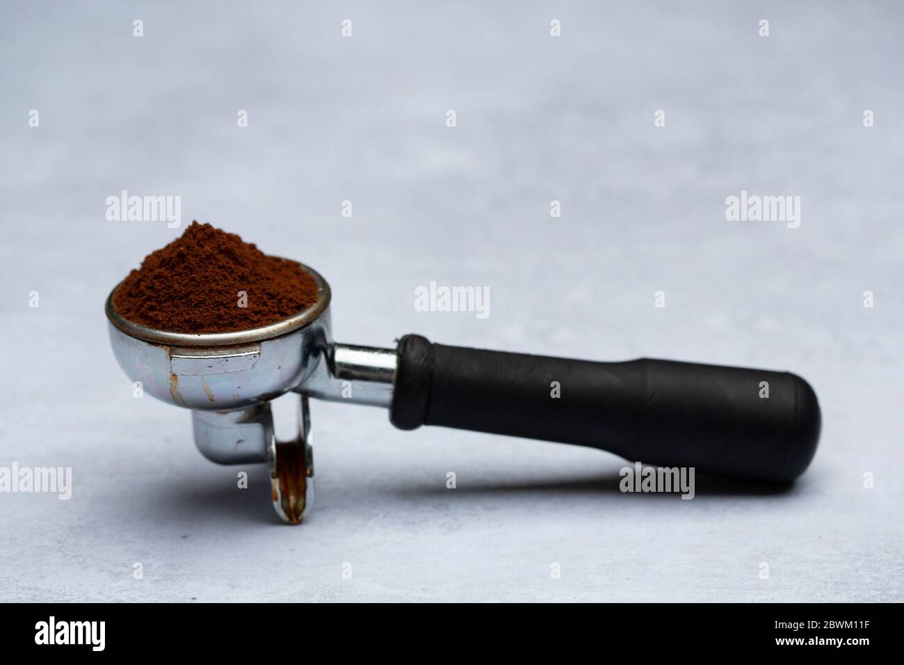 Machine portafilter hi-res stock photography and images - Alamy