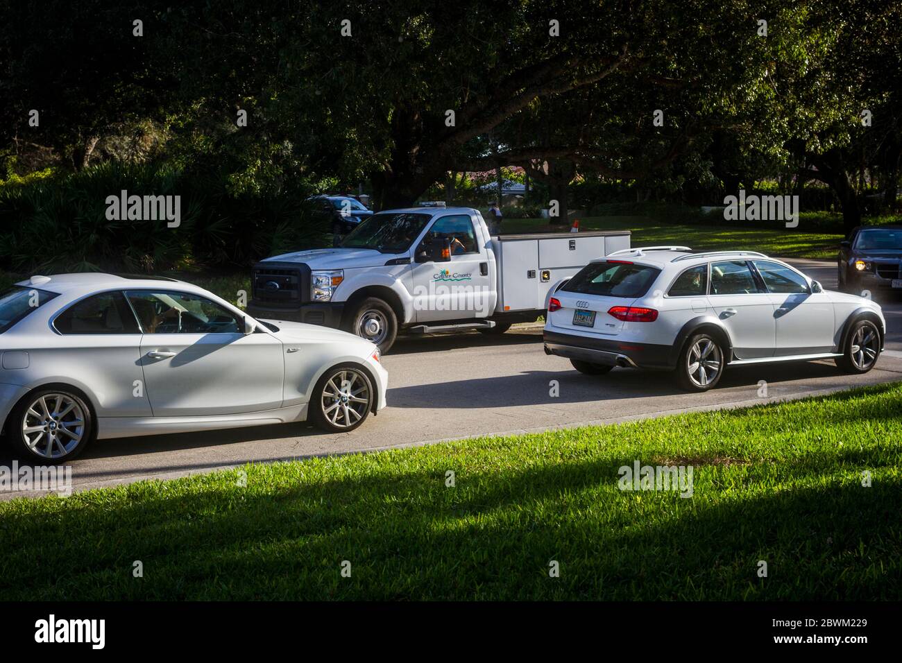 Traffic in the Pelican Beach area of Naples, Florida Stock Photo - Alamy