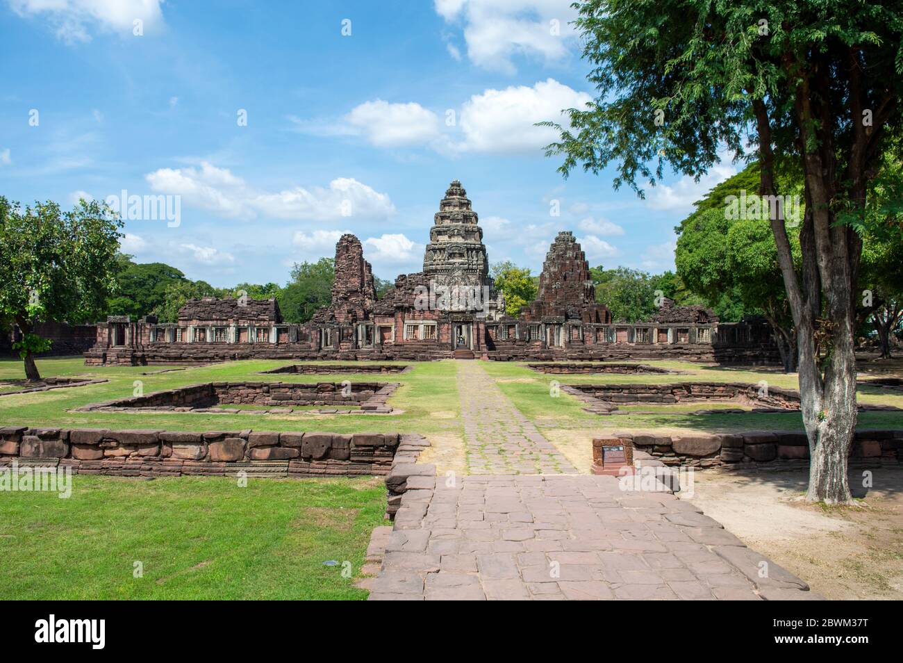 Phimai Historical Park,Phimai built according to the traditional art of ...