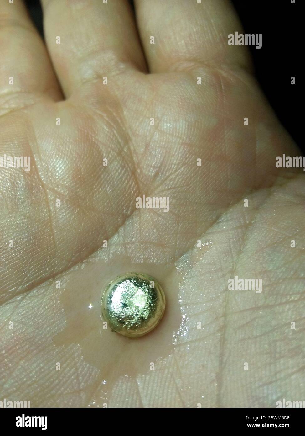 Gold nugget hands hi-res stock photography and images - Alamy