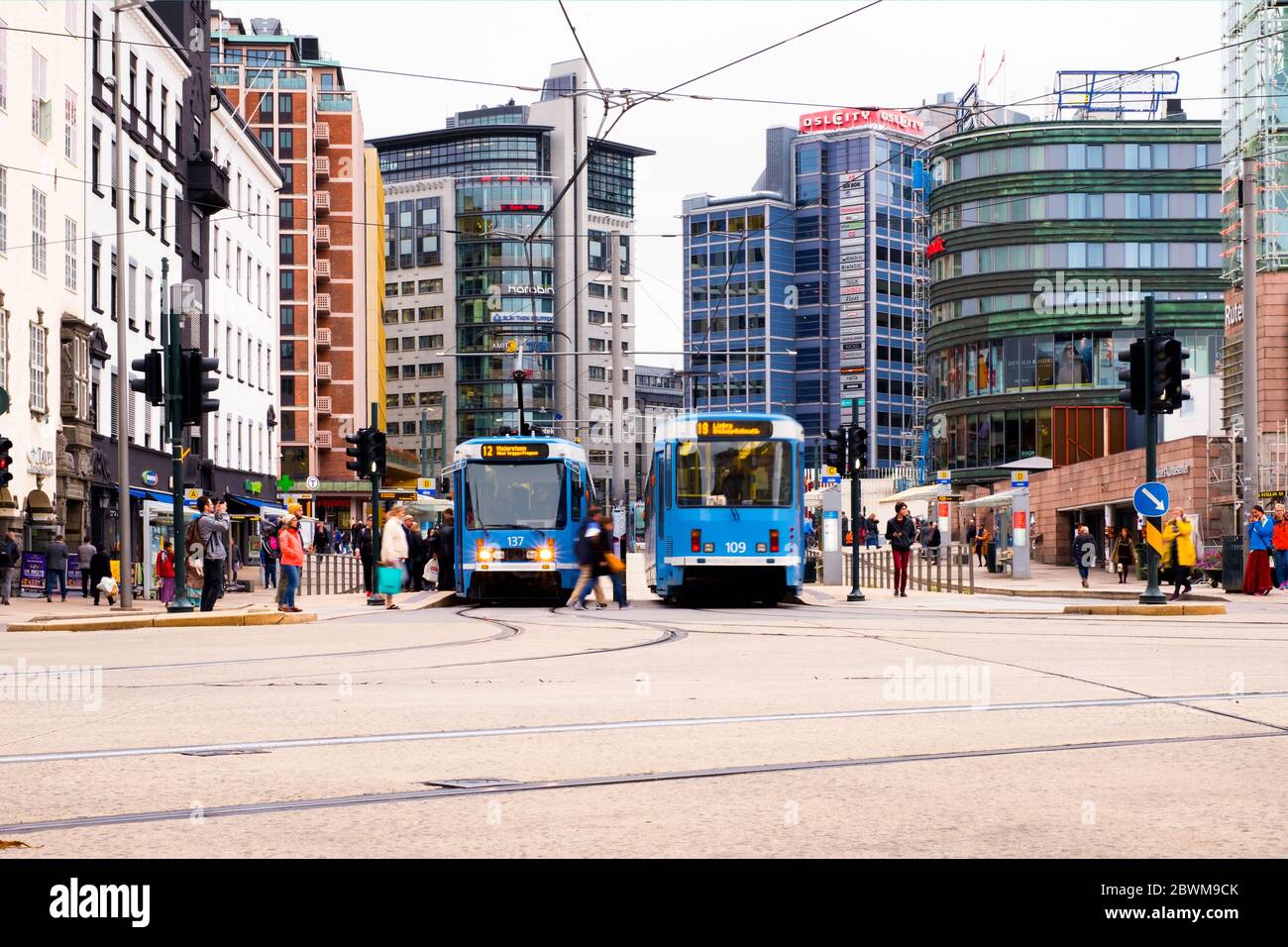 OSLO, NORWAY - SEPTEMBER 23, 2019: View of busy street in the center of ...