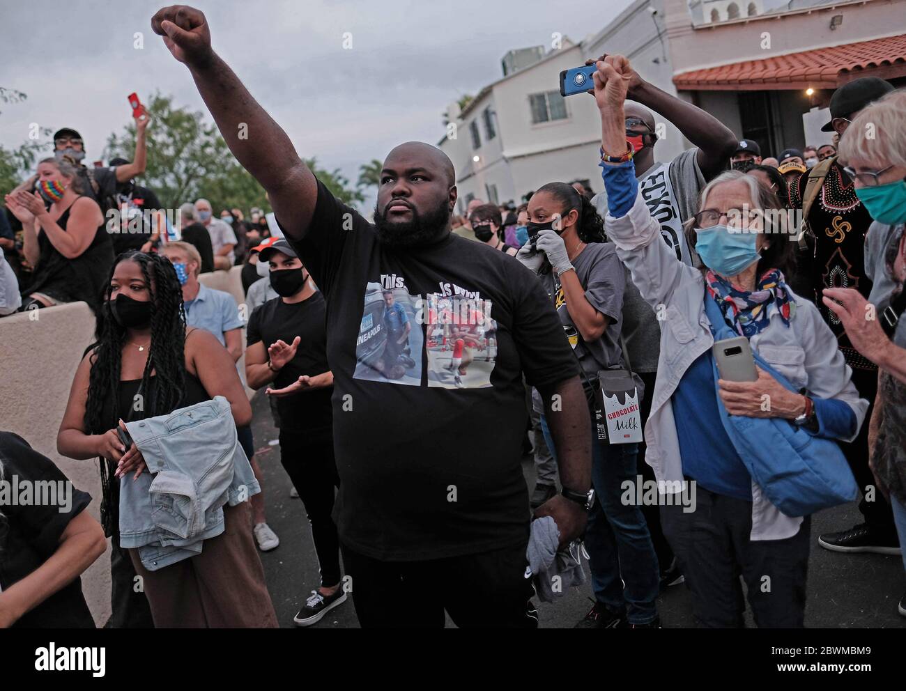 Tucson, Arizona, USA. 1st June, 2020. About a thousand protesters hold ...