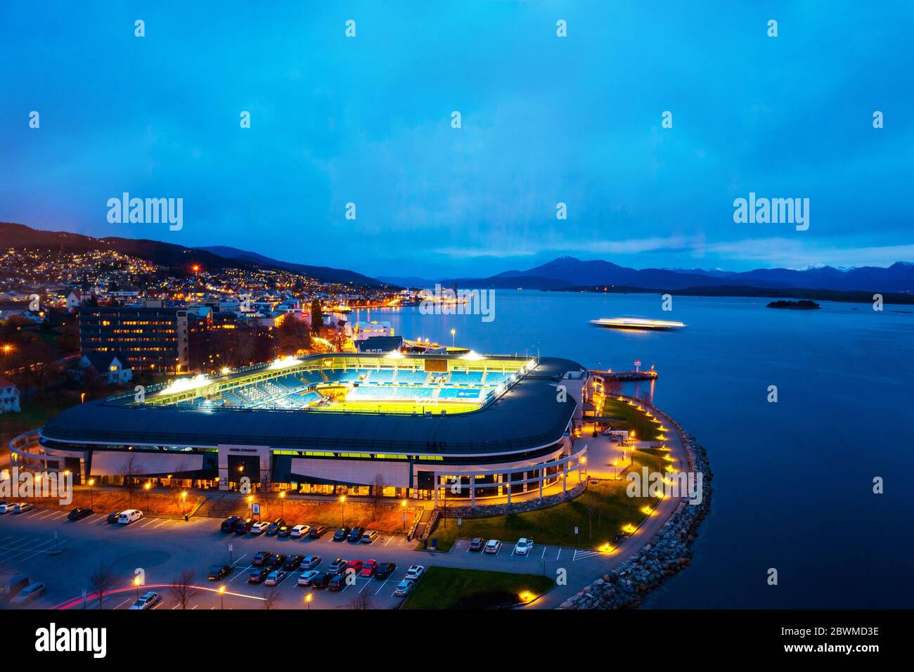 Molde stadium hi-res stock photography and images - Alamy