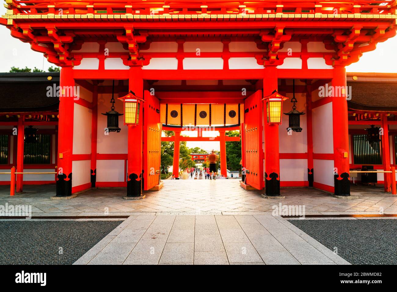 Kyoto, Japan. Main entrance to the Fushimi Inari Taisha shrine in Kyoto ...