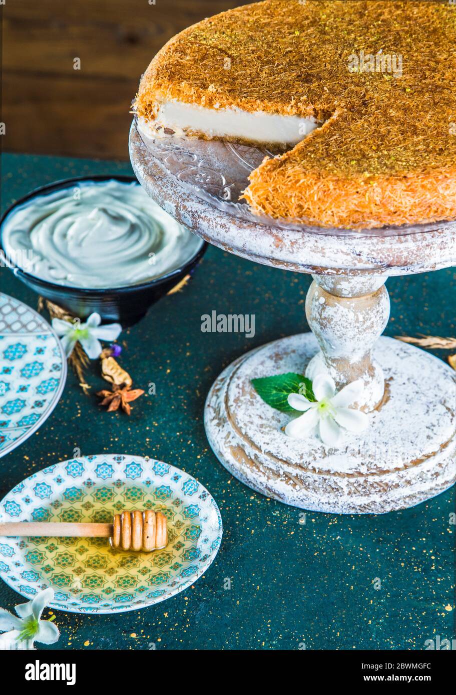 Knafeh hi-res stock photography and images - Alamy