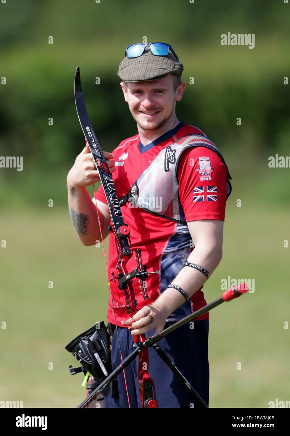 British archer patrick huston bowbrook archers hi-res stock photography ...