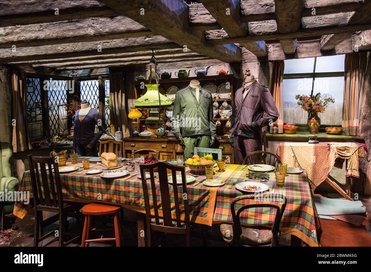 Film studio set of Weasley's house, Warner Brothers Studio Tour, The ...