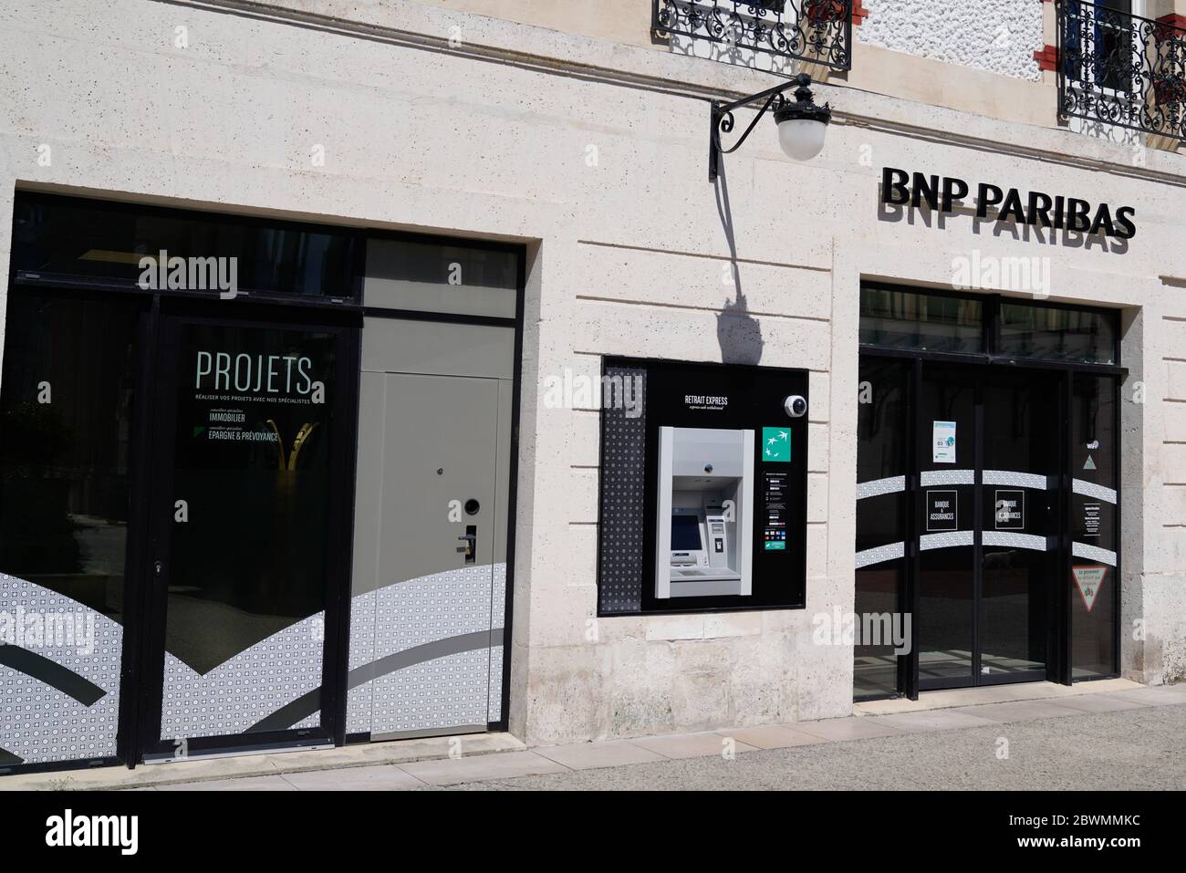 Bordeaux , Aquitaine / France - 05 05 2020 : BNP Paribas facade with ...