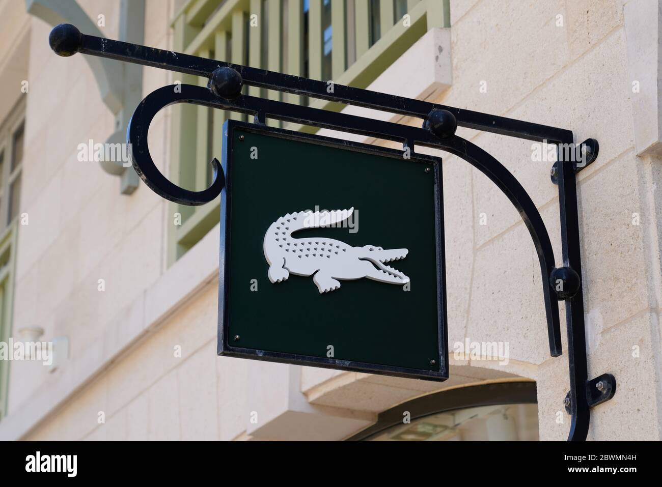 Lacoste sign logo hi-res stock photography and images - Alamy