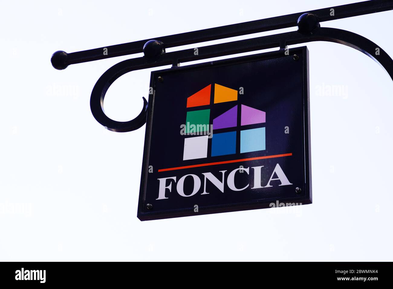 Foncia logo hi-res stock photography and images - Alamy