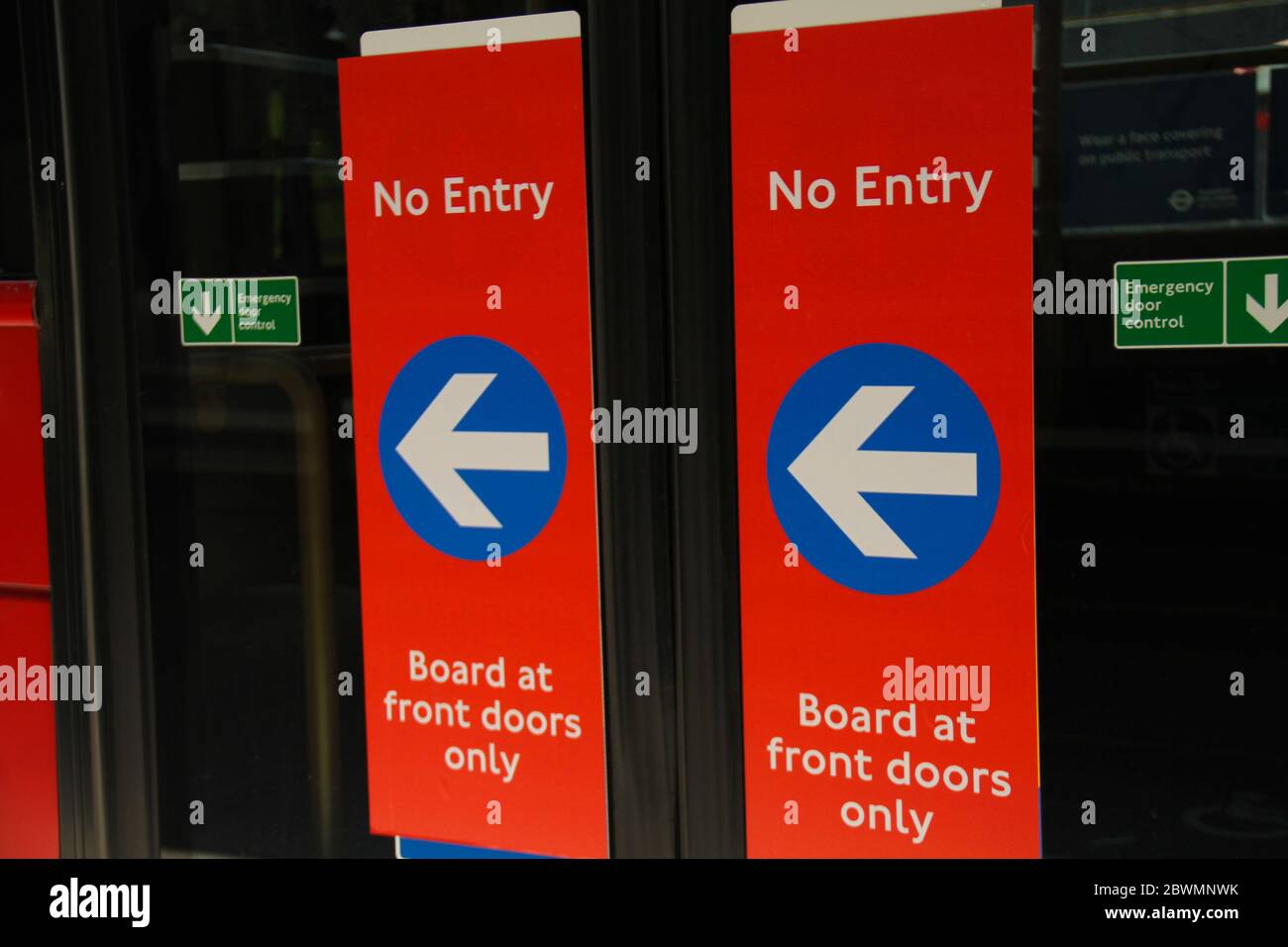 Tfl bus oyster hi-res stock photography and images - Alamy