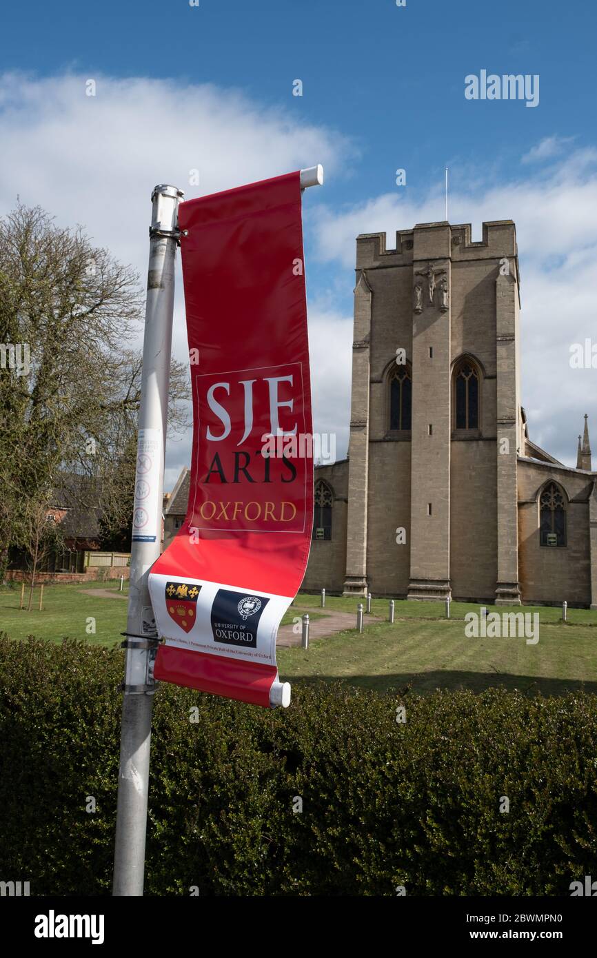 SJE Arts, Oxford. St John the Evangelist church, Iffley Road Stock ...