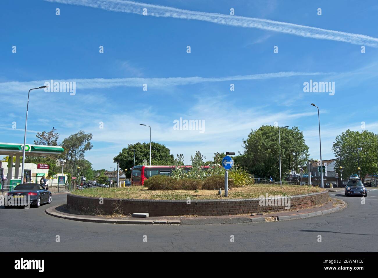 Roundabouts uk hi-res stock photography and images - Alamy