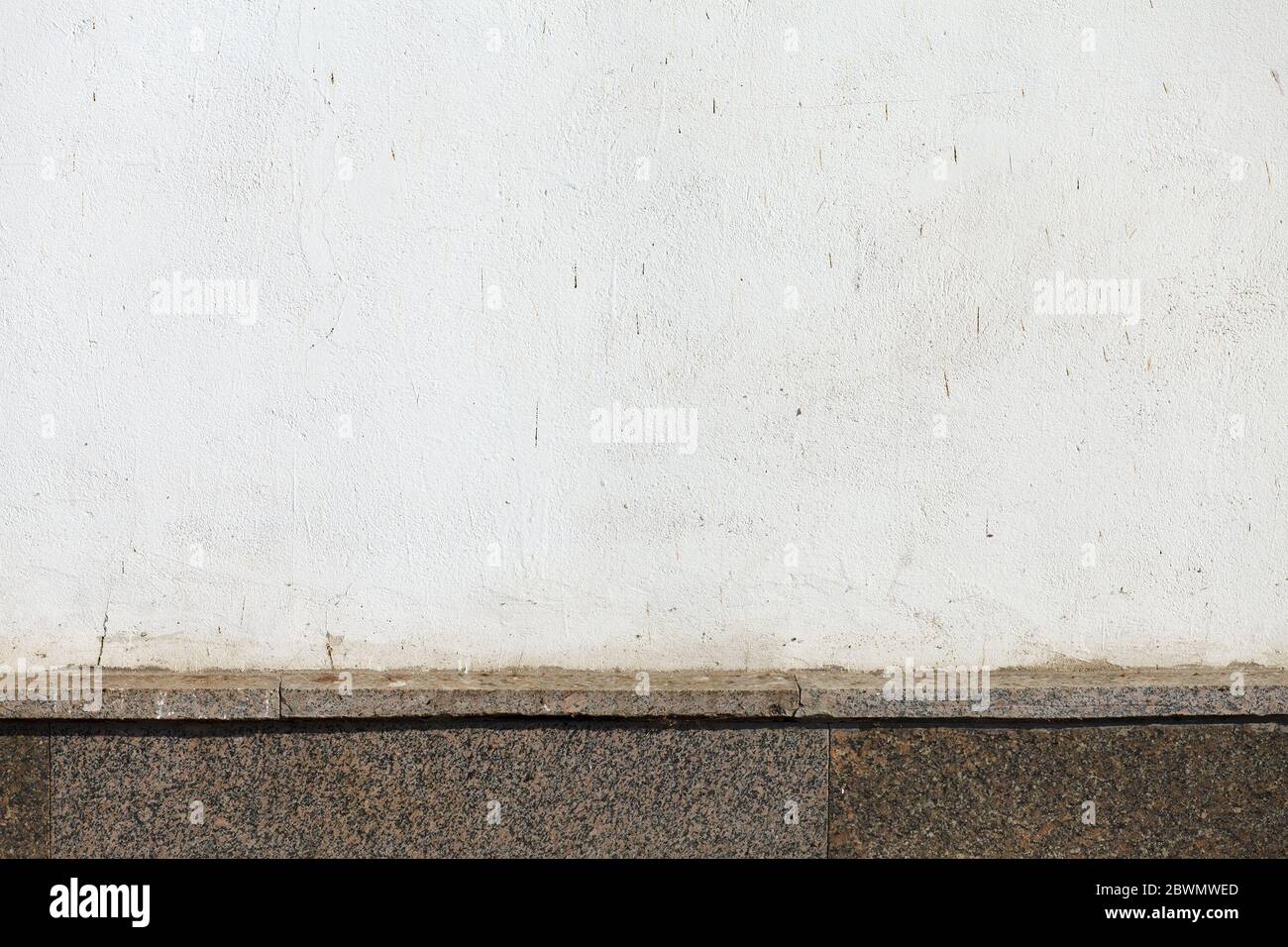 Plinth white hi-res stock photography and images - Alamy