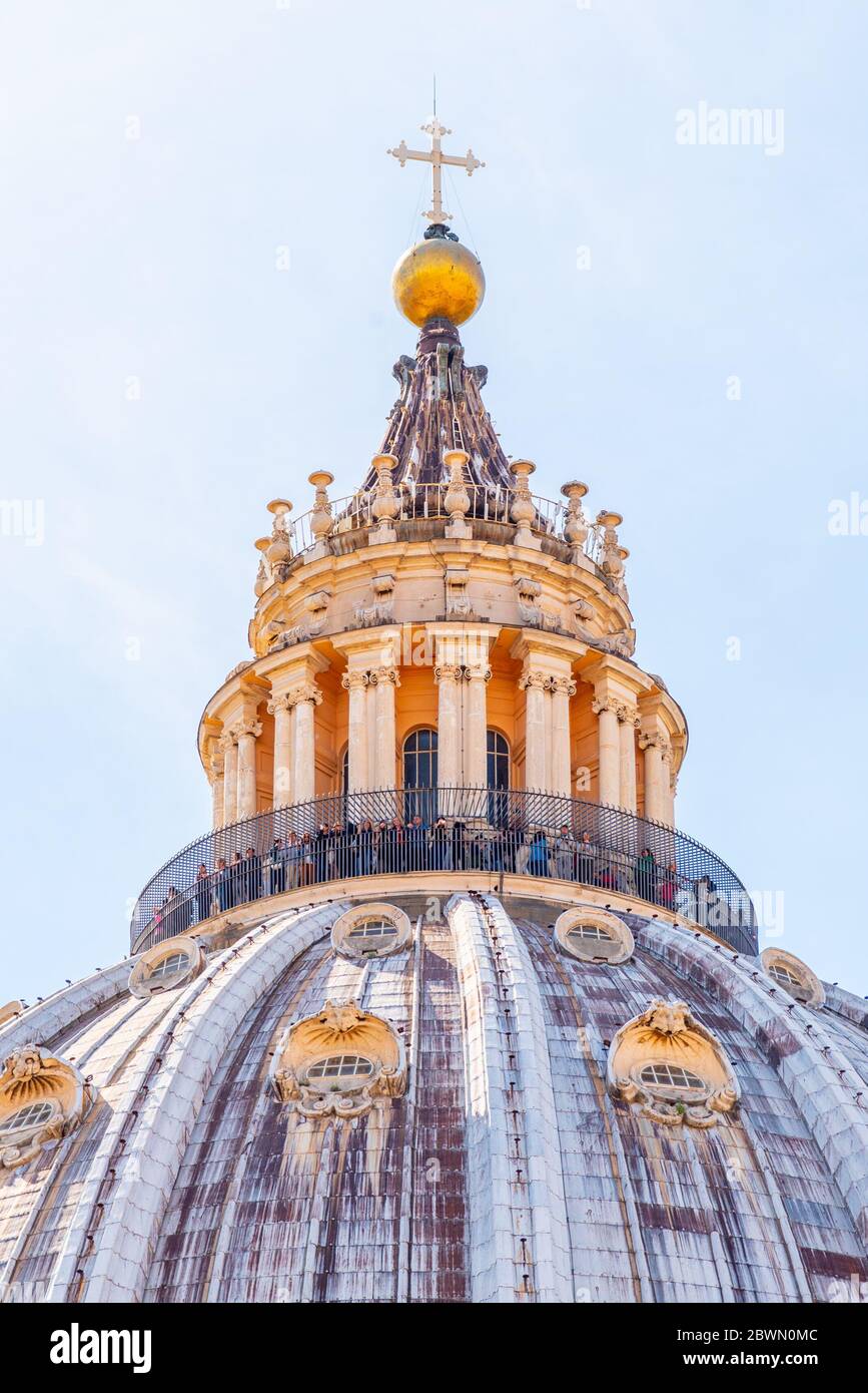Cross dome basilica hi-res stock photography and images - Alamy