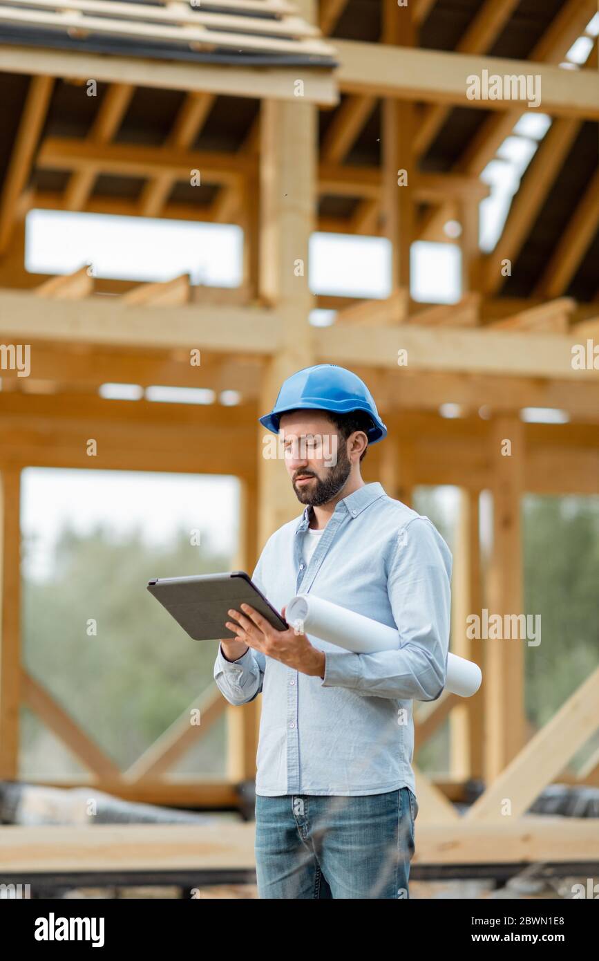 Project builder hi-res stock photography and images - Alamy