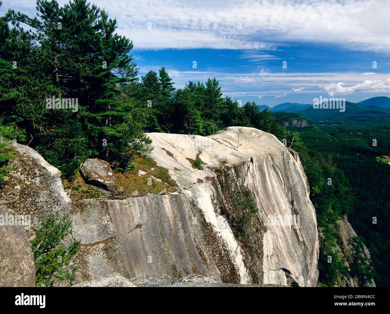 Echo Lake / Cathedral Ledge State Park - Scenic view from the summit of ...