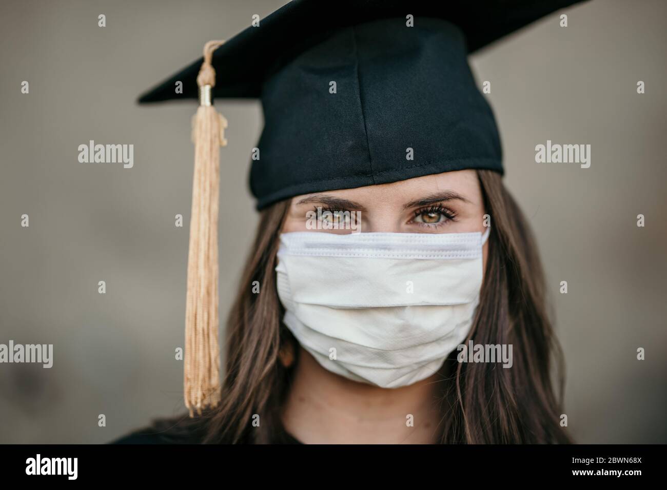 Graduation seniors hi-res stock photography and images - Alamy