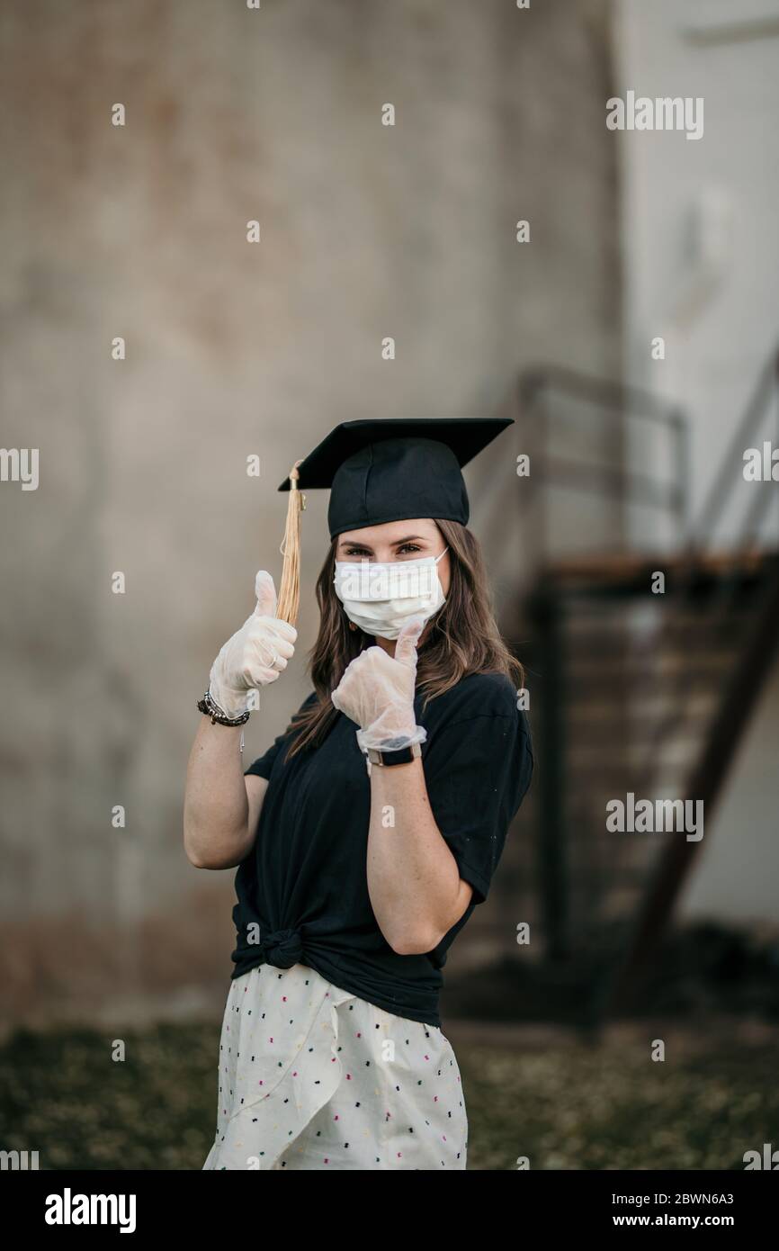 Graduation photo shoot hi-res stock photography and images - Alamy