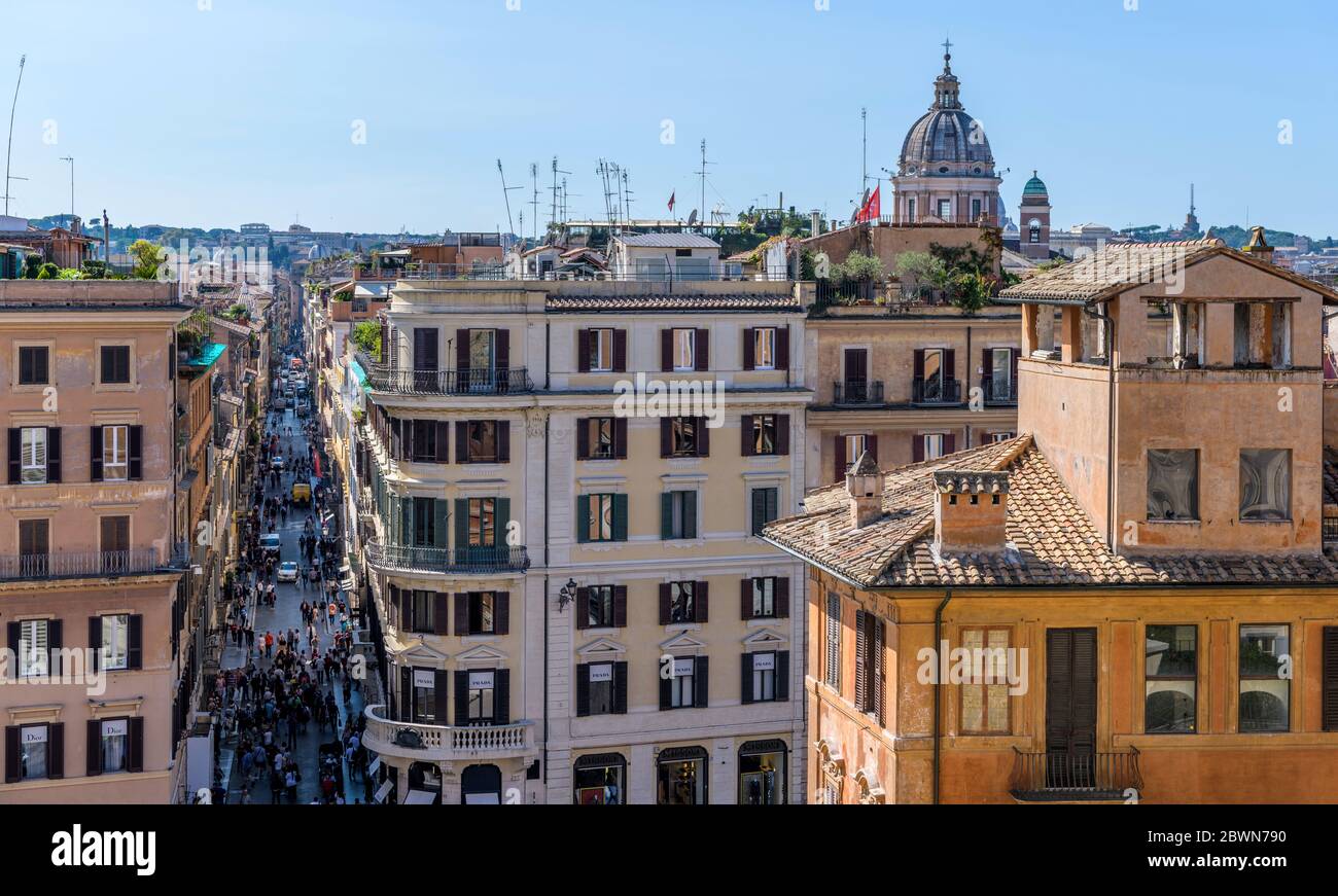 City of Rome - An overview of a sunny afternoon at busy and crowded ...