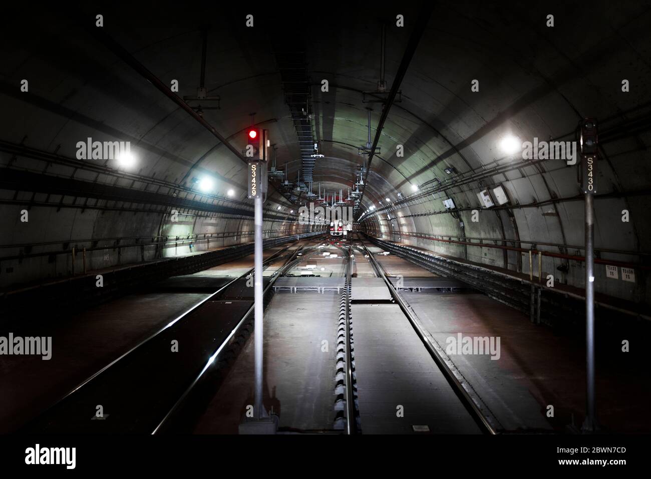 Train track lights hi-res stock photography and images - Alamy