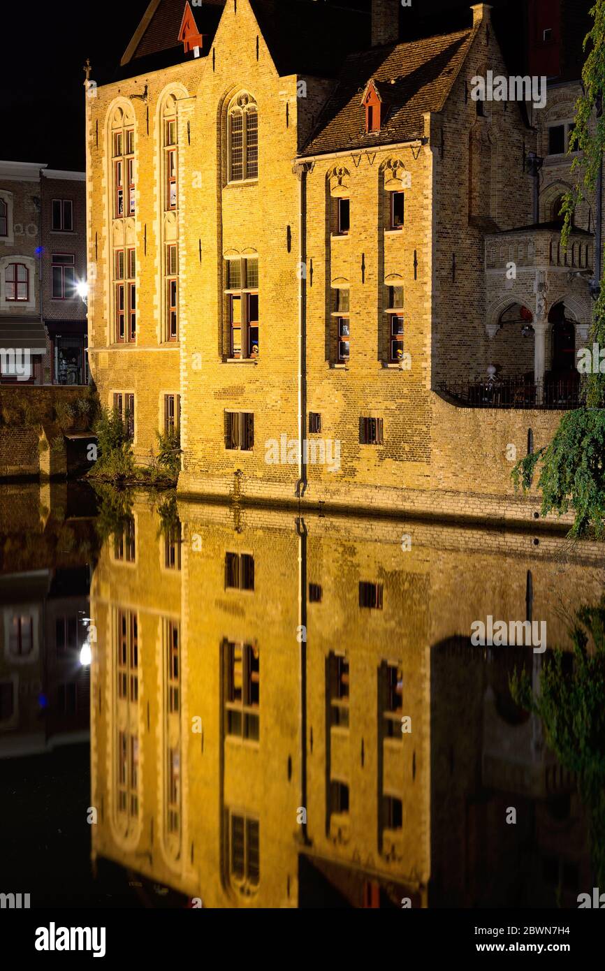 Uges hi-res stock photography and images - Alamy