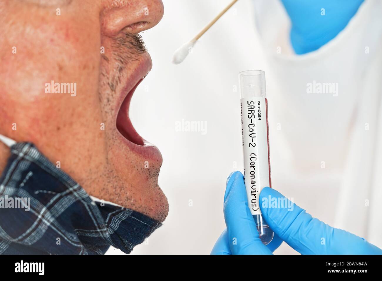 Hand swab hi-res stock photography and images - Alamy