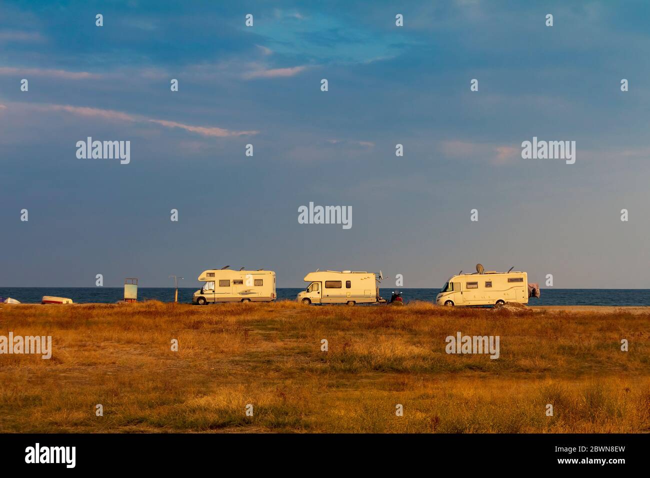 Caravan holiday sea hi-res stock photography and images - Alamy