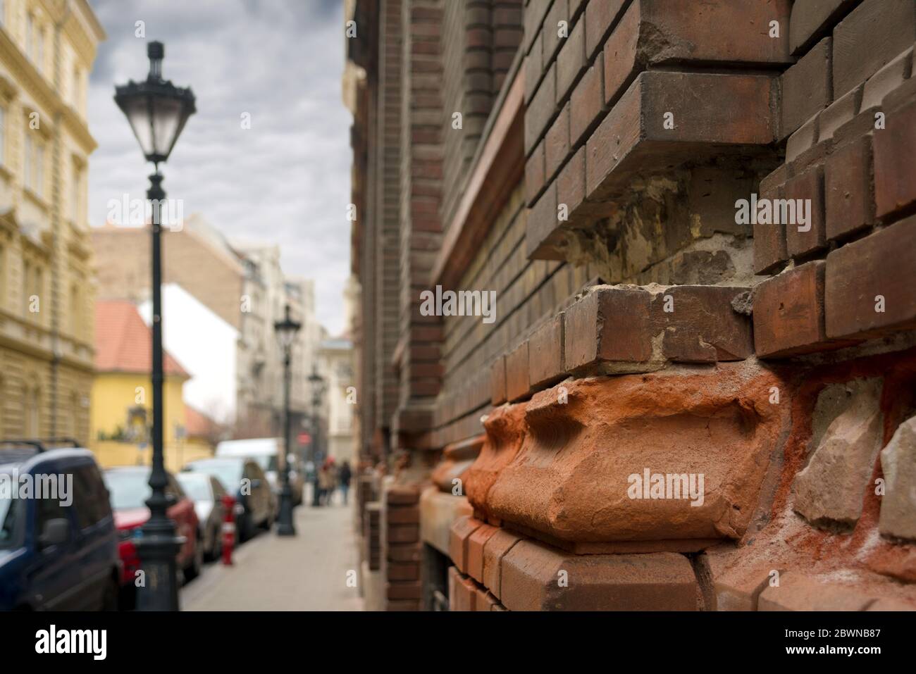 Old broken down house hi-res stock photography and images - Alamy
