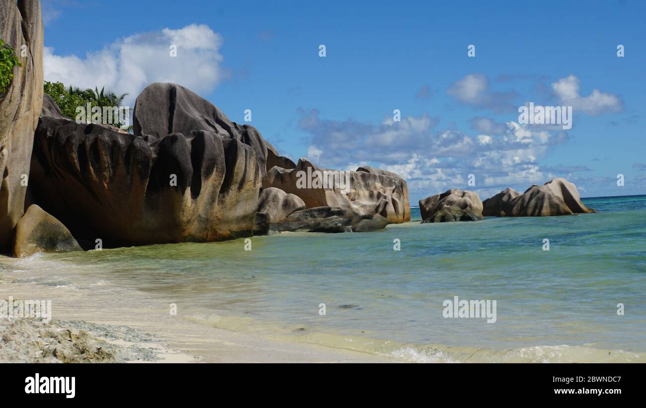 amazing tropical landscape on the seychelles islands Stock Photo - Alamy