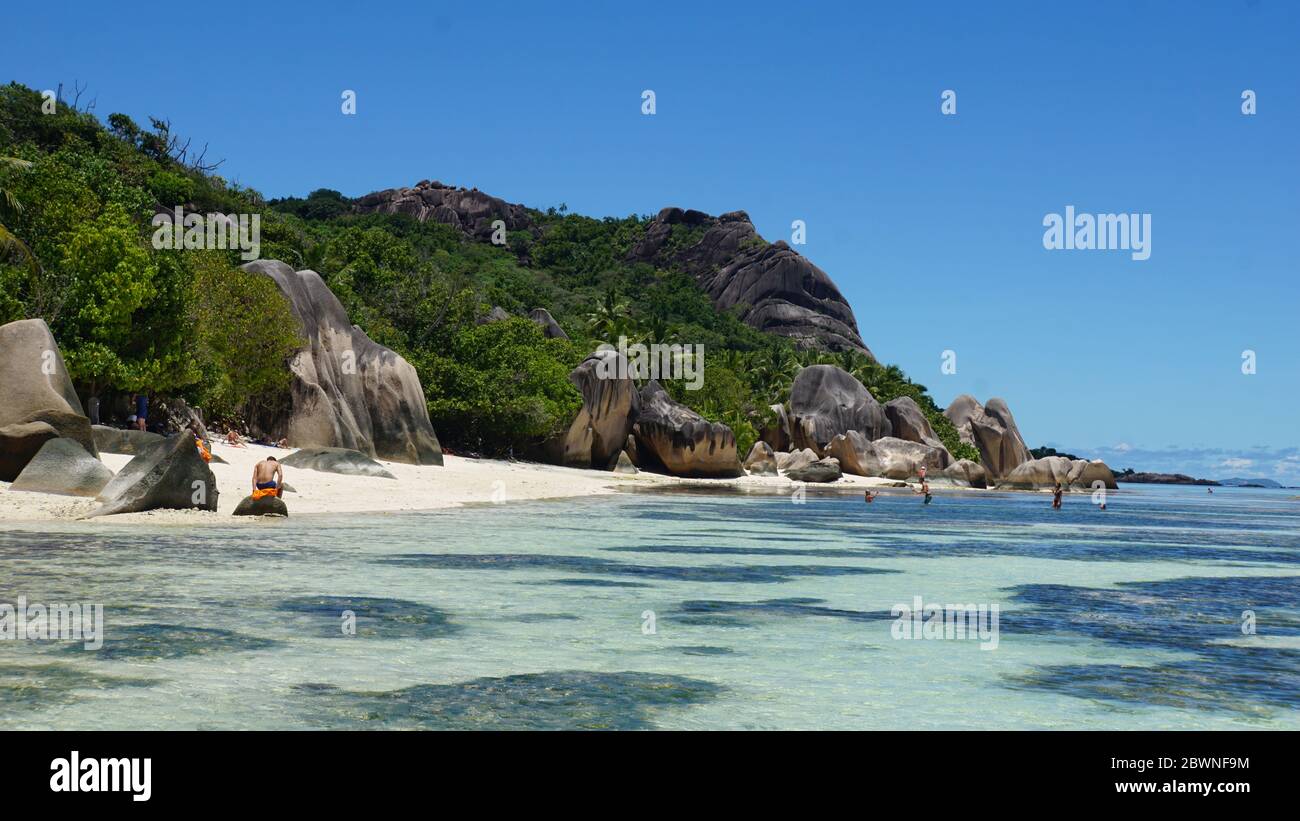 amazing tropical landscape on the seychelles islands Stock Photo - Alamy