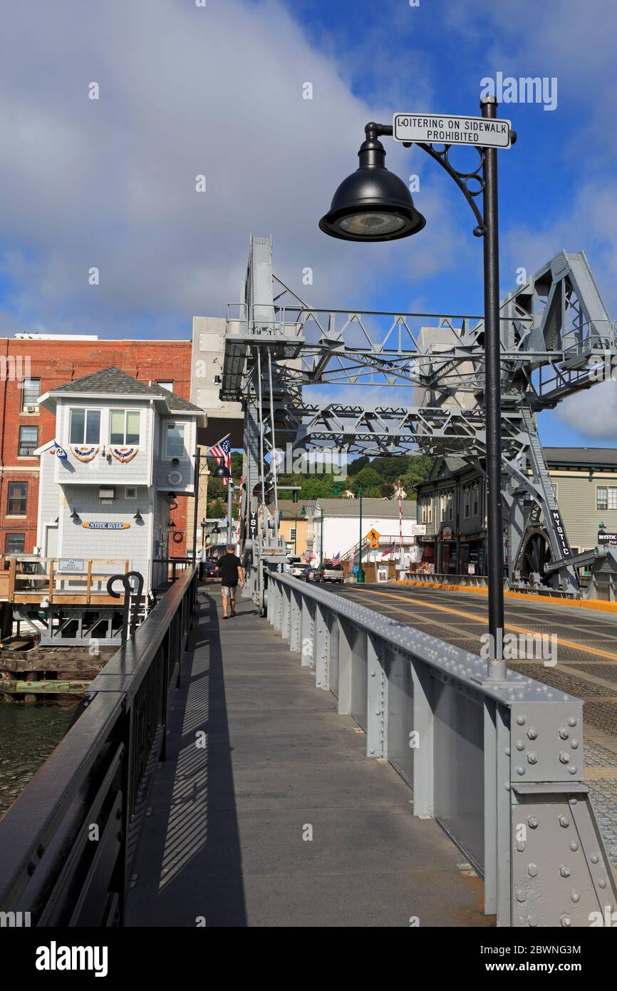 Mystic River Bascule Bridge, Mystic, Connecticut, USA Stock Photo - Alamy