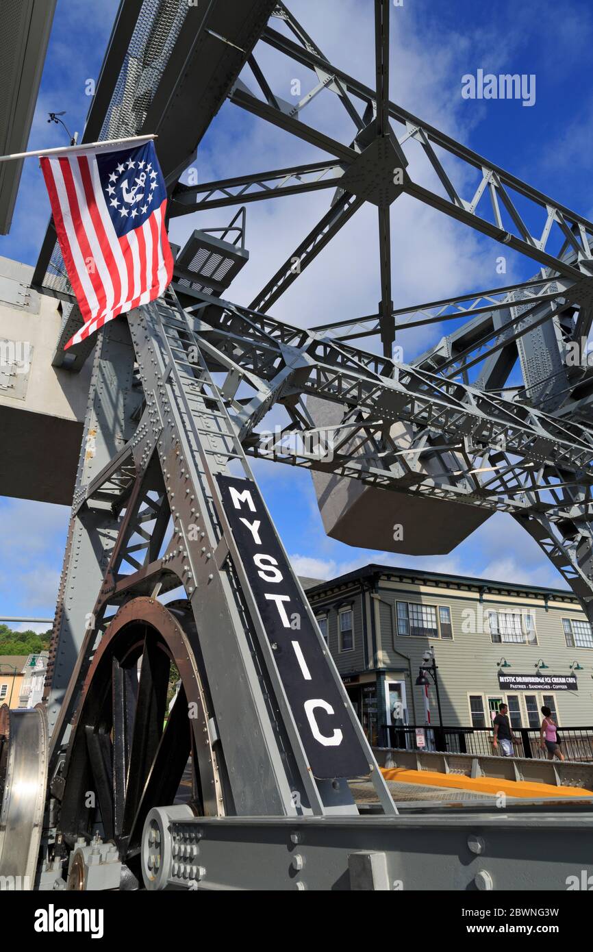 Mystic River Bascule Bridge, Mystic, Connecticut, USA Stock Photo - Alamy