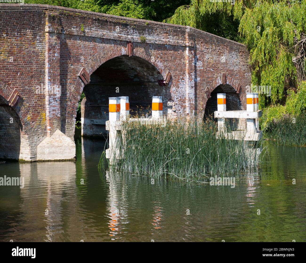 Spring time Landscape, Sonning Bridge, River Thames, Sonning, Reading ...