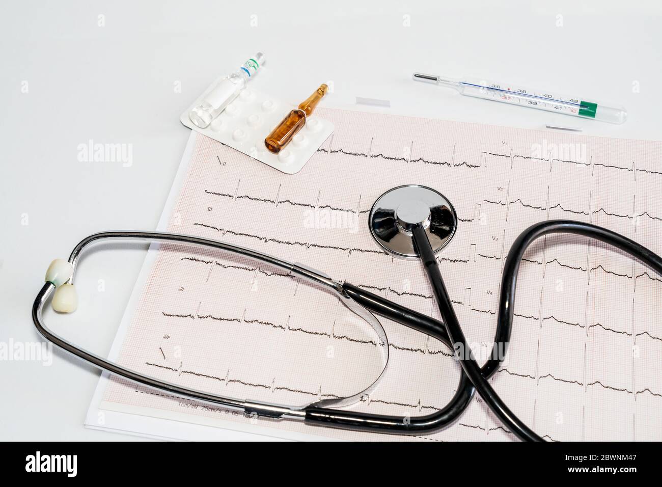 Cardiac cardiogram hi-res stock photography and images - Alamy