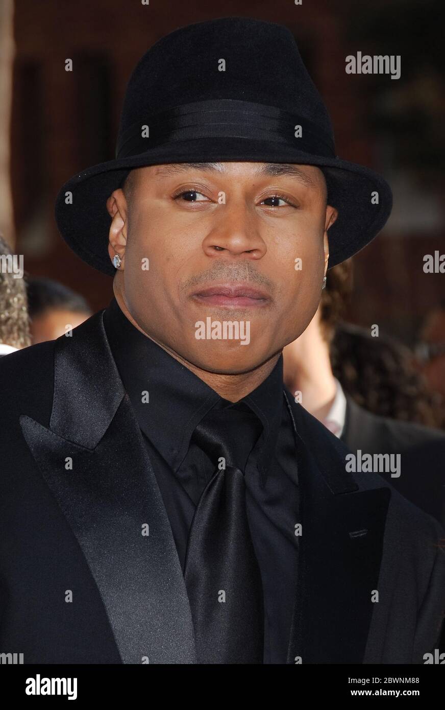 LL Cool J at the 38th Annual NAACP Image Awards - Arrivals held at the ...